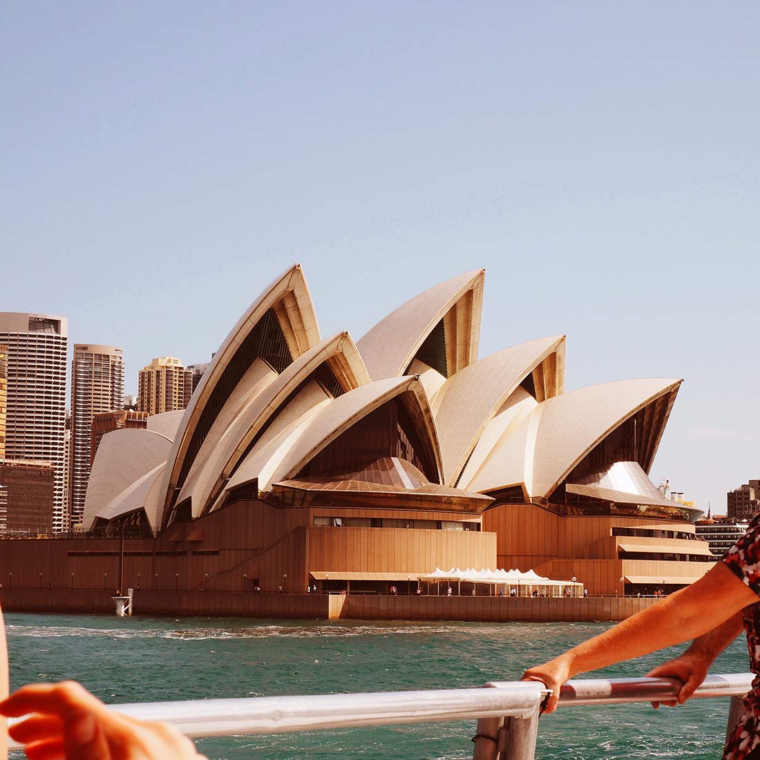 Sydney Opera - Travel and Speak